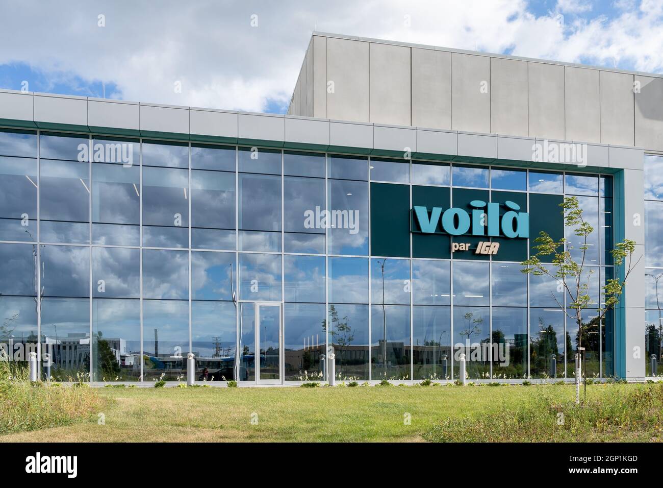 Voila by iga hi-res stock photography and images - Alamy
