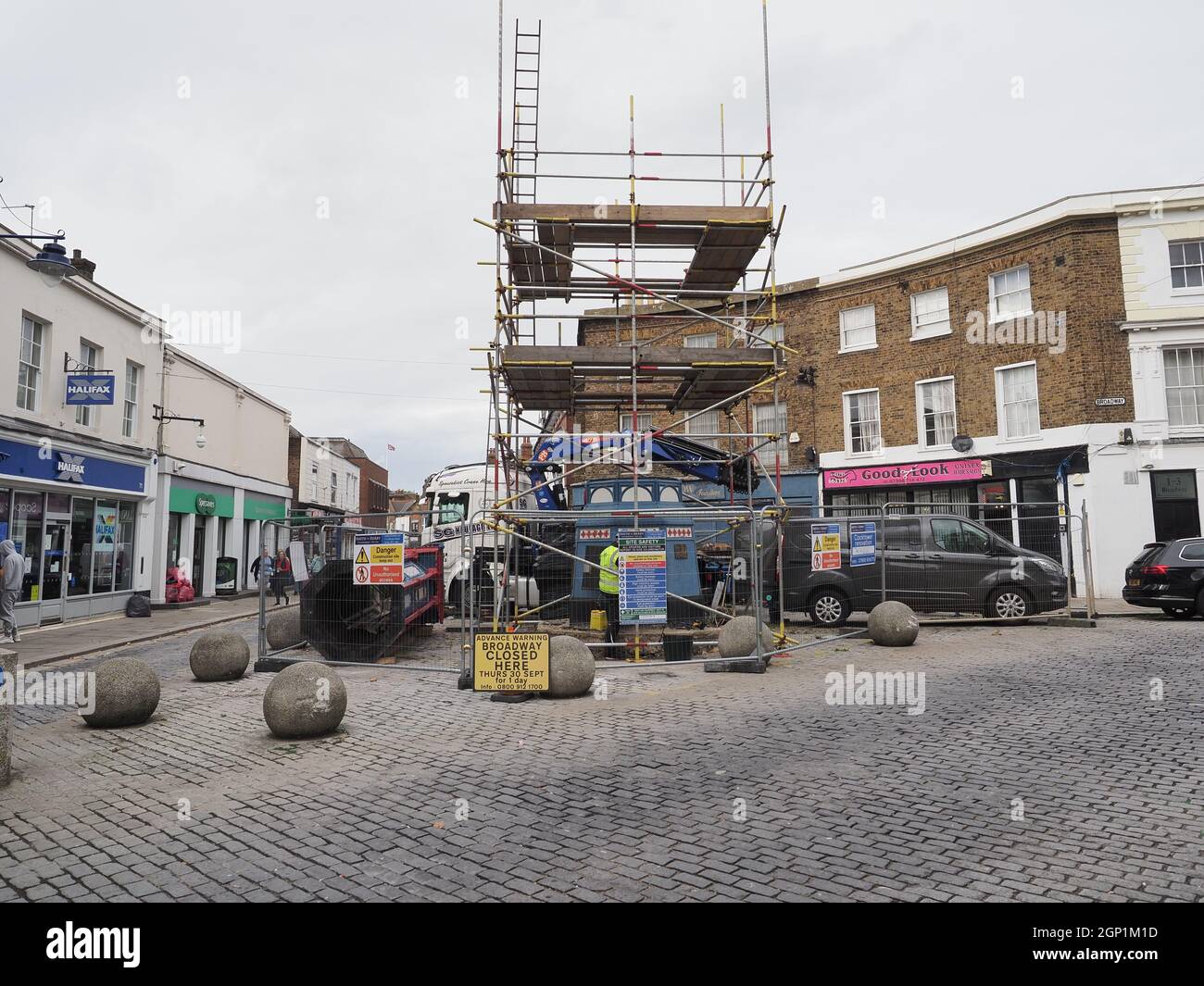 Sheerness town centre clock hi-res stock photography and images - Alamy