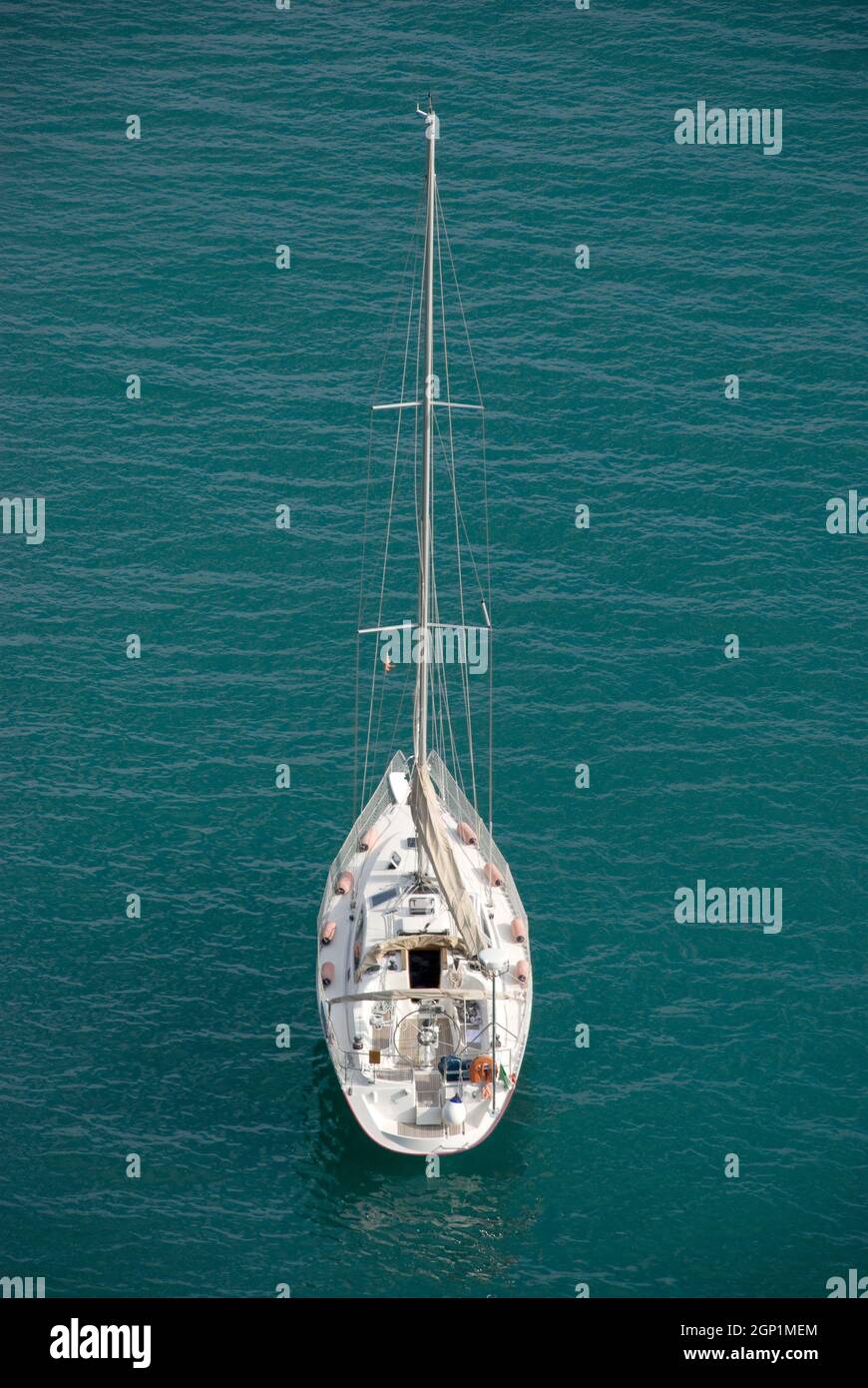 Birds eye view single boat hi-res stock photography and images - Alamy