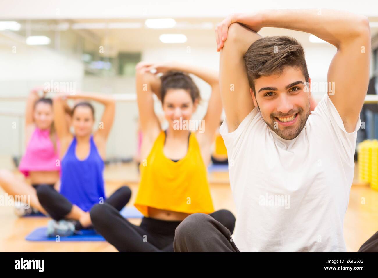 Group friends working out gym hi-res stock photography and images - Alamy