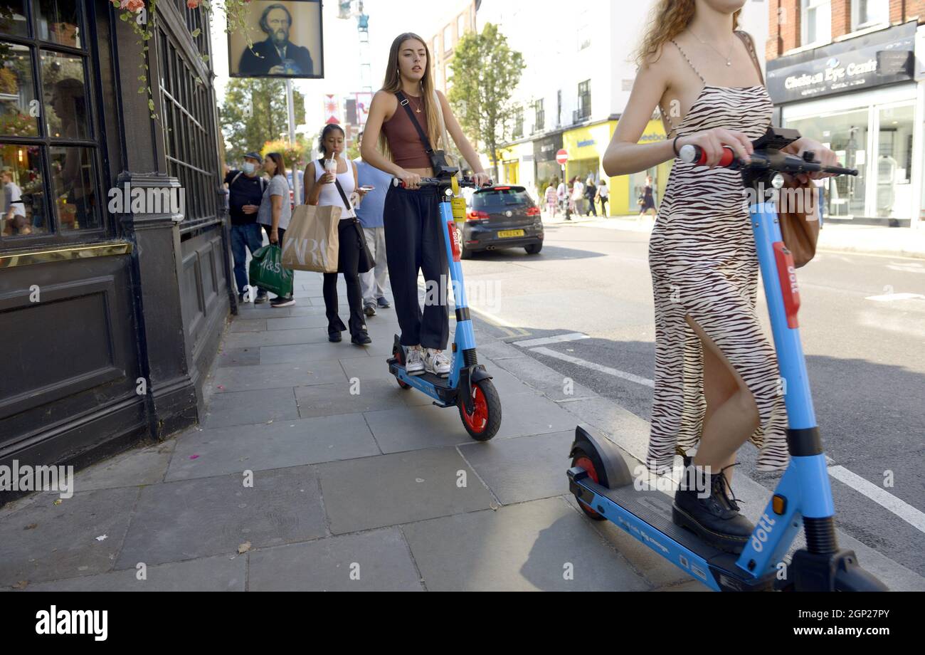 Pavement scooter hi-res stock photography and images - Alamy
