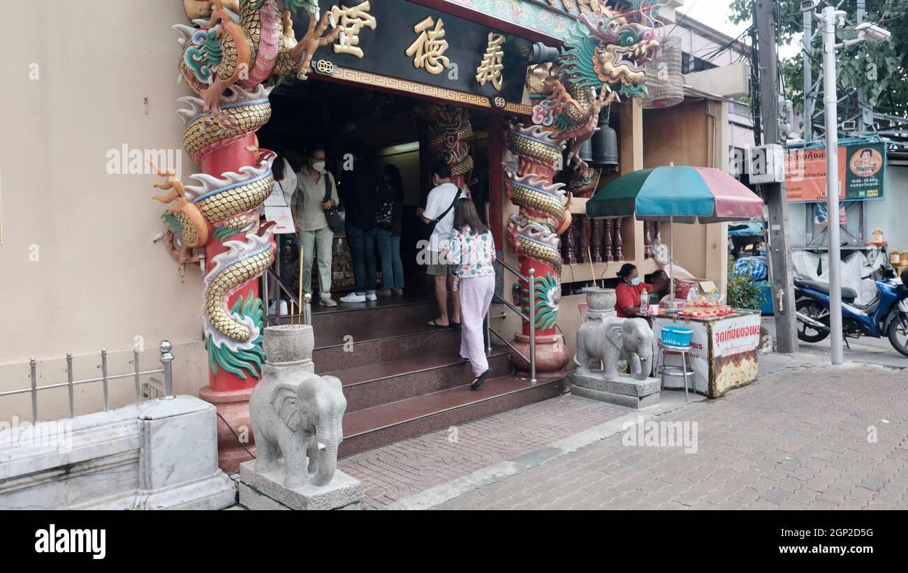 Wat Hua Lamphong Royal Buddhist temple aka Coffin Temple Rama IV Road ...