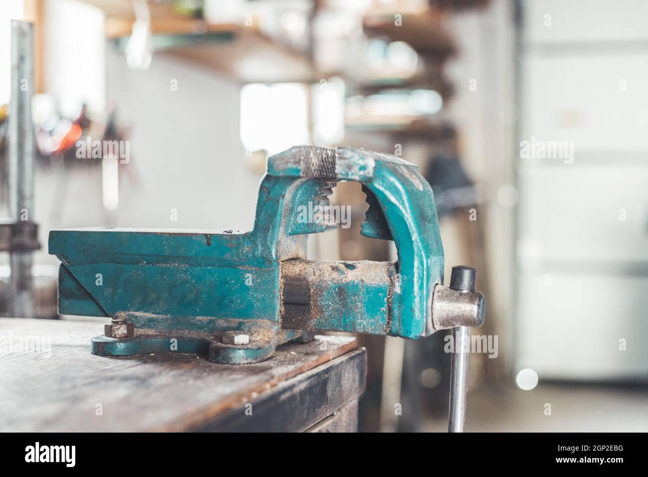 Parallel vice hi-res stock photography and images - Alamy