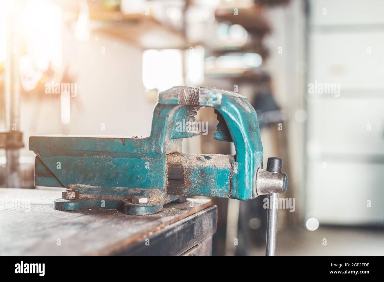 Close up of a metal vice in a garage workshop Stock Photo - Alamy