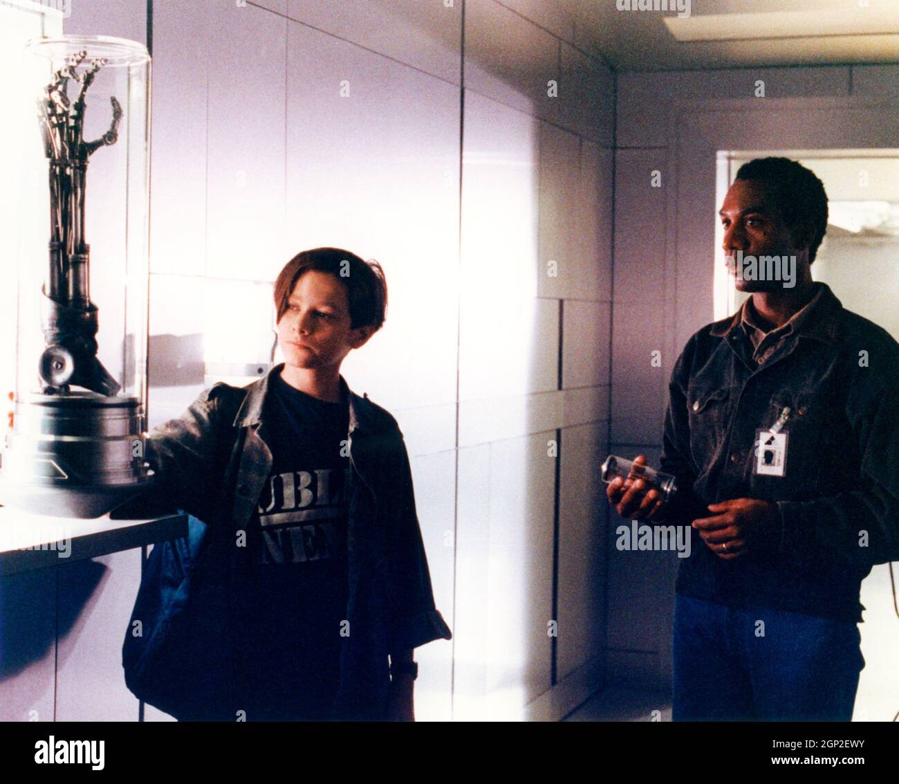 TERMINATOR 2: JUDGMENT DAY, from left: Edward Furlong, Joe Morton, 1991 ...