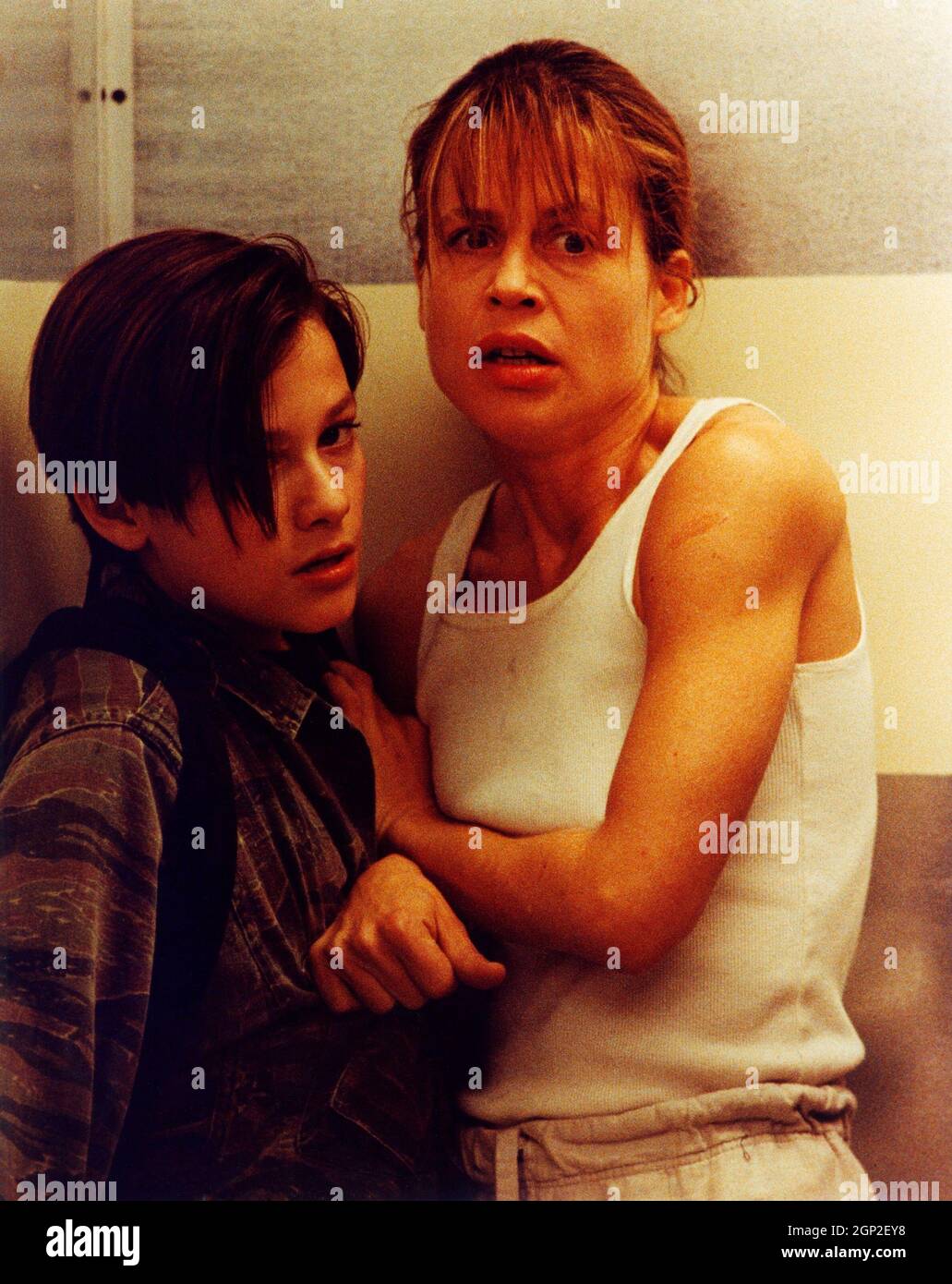 TERMINATOR 2: JUDGMENT DAY, from left: Edward Furlong, Linda Hamiton ...