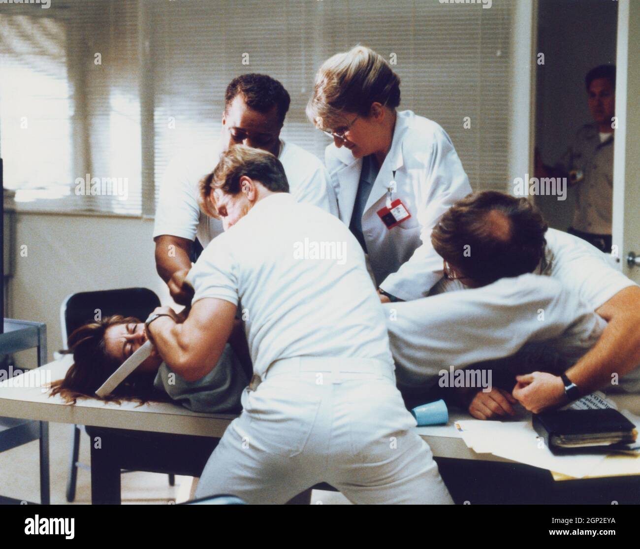 TERMINATOR 2: JUDGMENT DAY, Linda Hamilton (on bed), 1991. ph ...