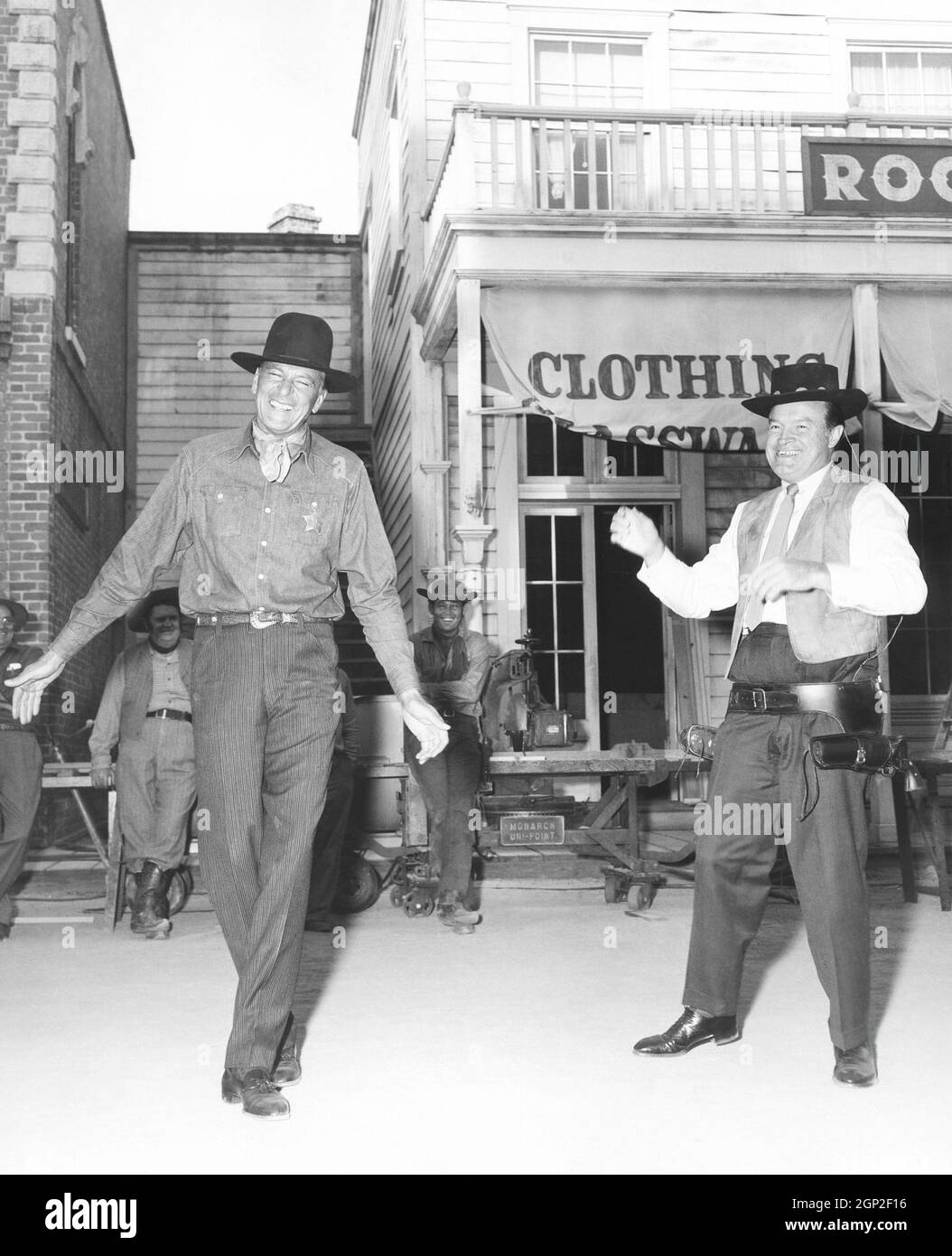 ALIAS JESSE JAMES, from left: Gary Cooper, Bob Hope, on set, 1959 Stock ...