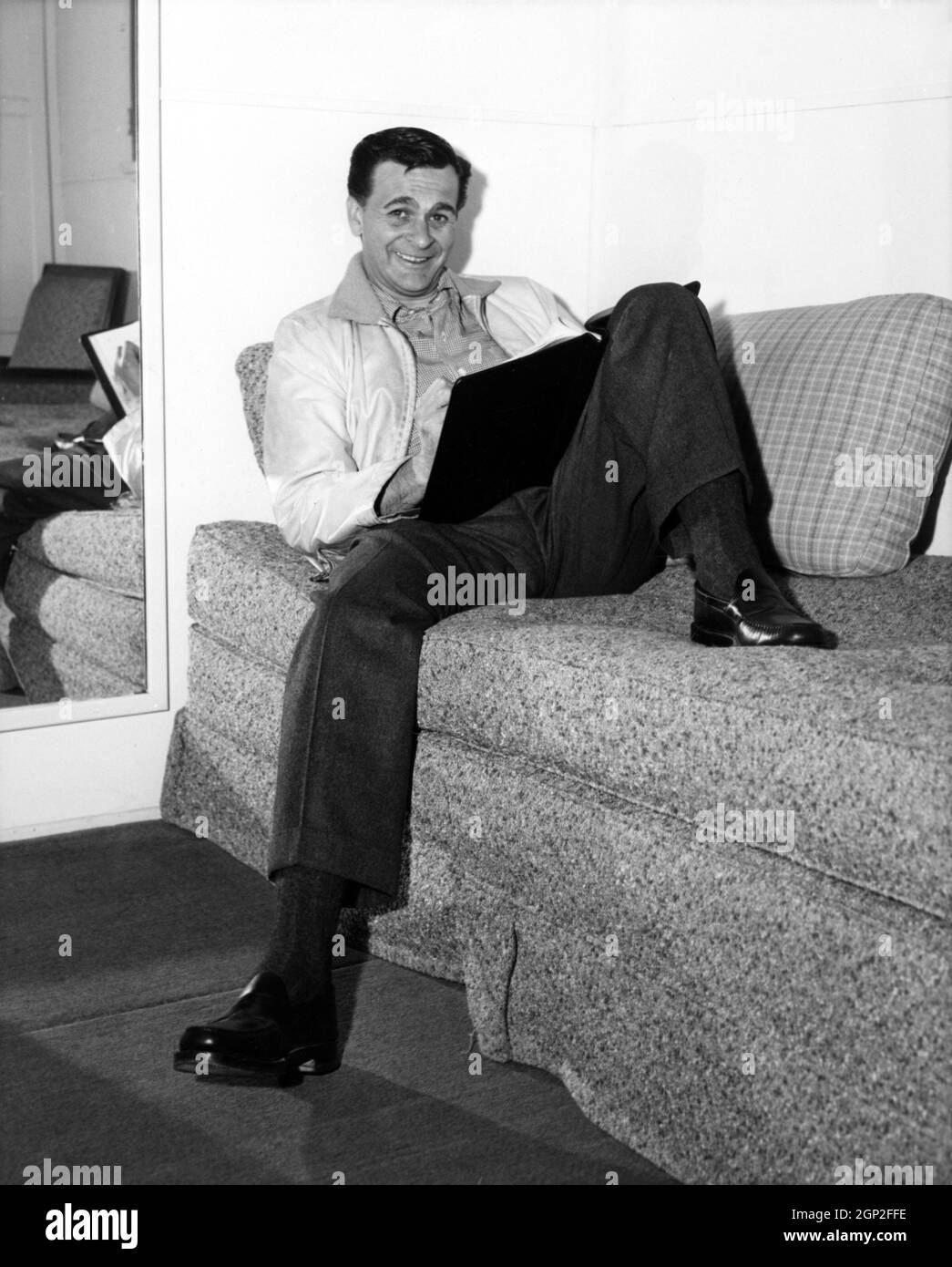 DRAGNET, Stacy Harris, on set, 1954 Stock Photo - Alamy