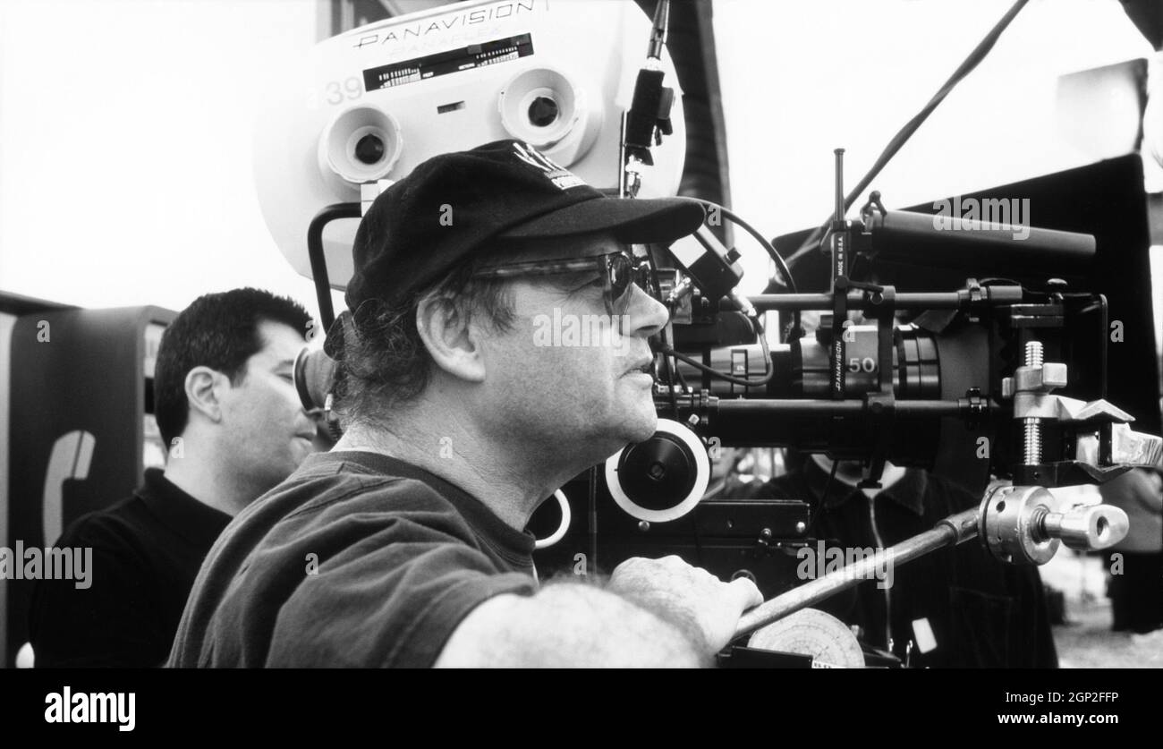 DOUBLE JEOPARDY, director Bruce Beresford, on set, 1999. ph: Rob McEwan ...