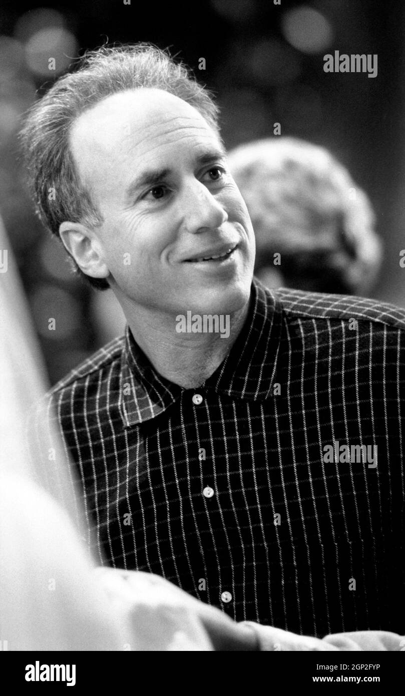 GEORGE OF THE JUNGLE, director Sam Weisman, on set, 1997. ph: Marsha ...