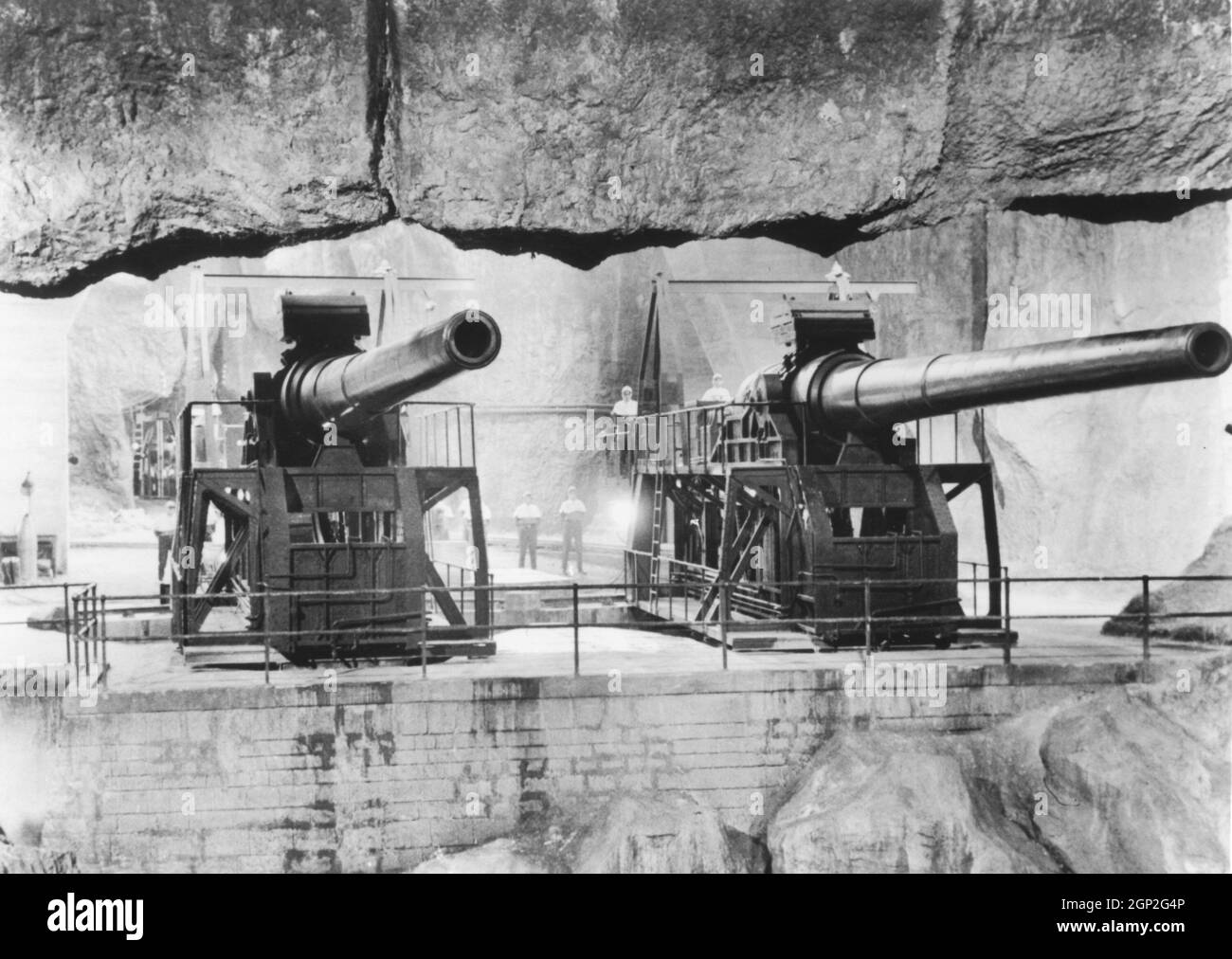 THE GUNS OF NAVARONE, 1961 Stock Photo - Alamy