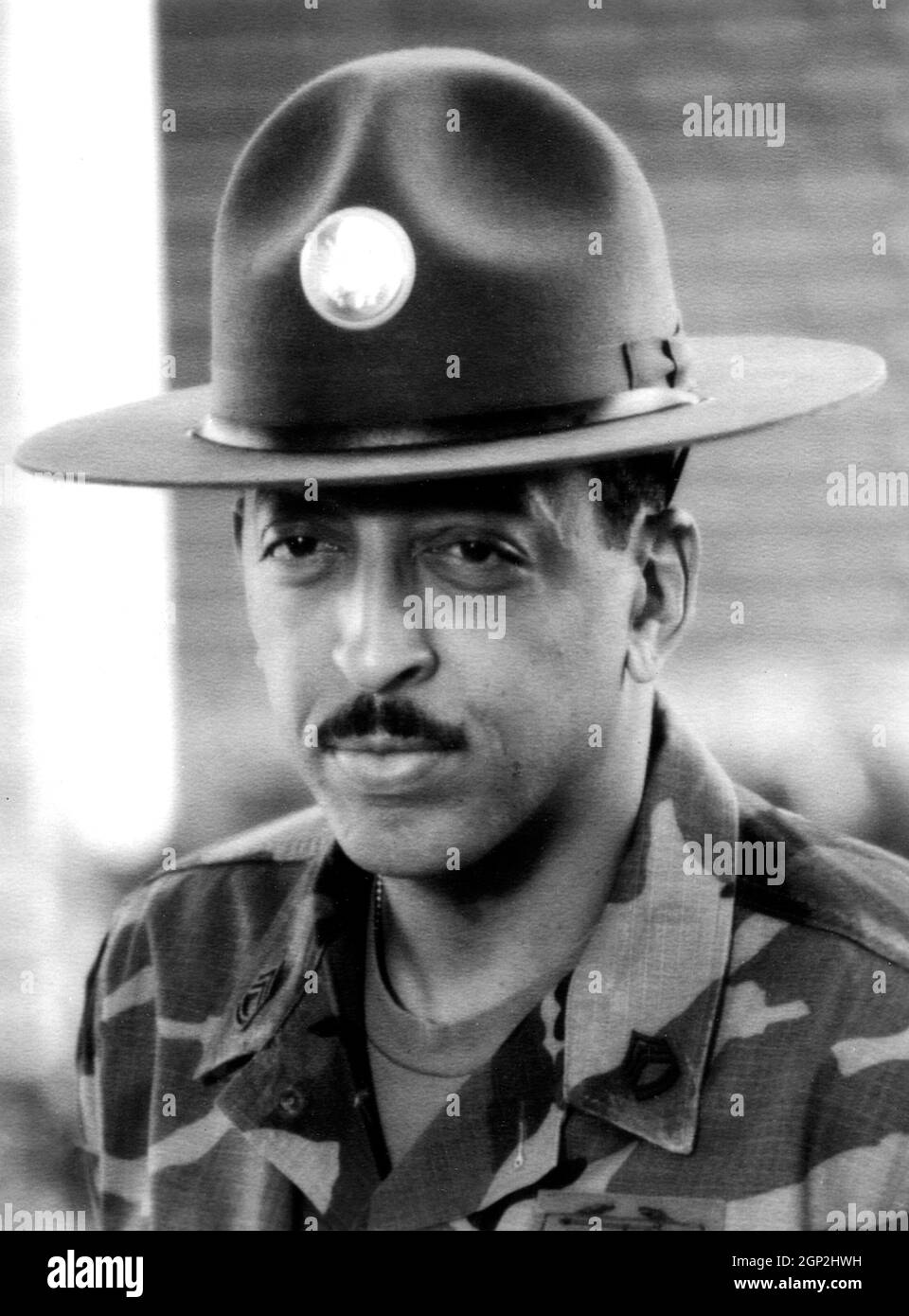 RENAISSANCE MAN, Gregory Hines, 1994. ph: Ron Batzdorff / © Buena Vista ...