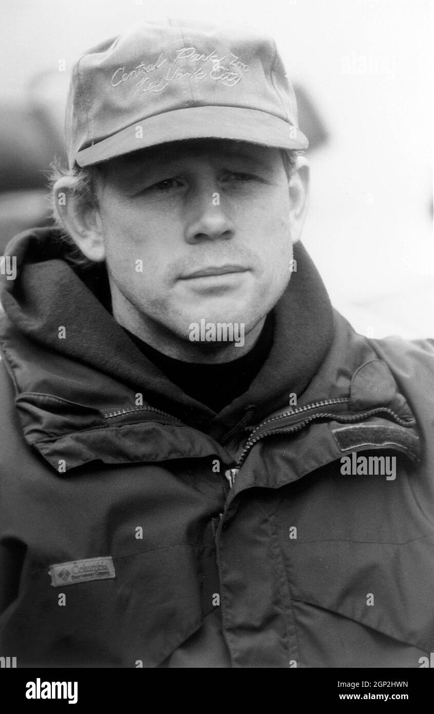 RANSOM, director Ron Howard, on set, 1996. ph: Lorey Sebastian ...