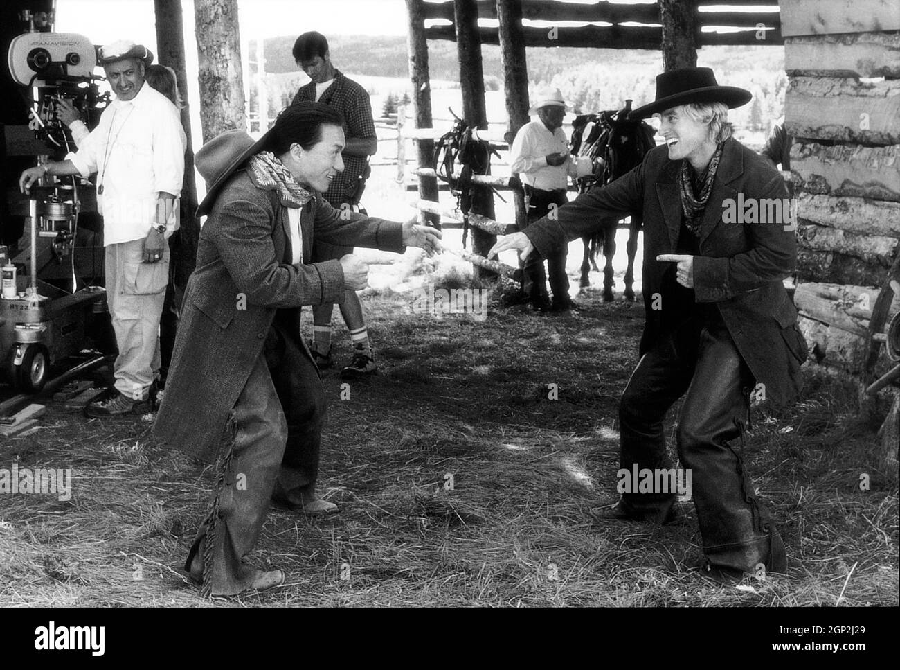 SHANGHAI NOON, from left: director of photography Dan Mindel (by movie ...