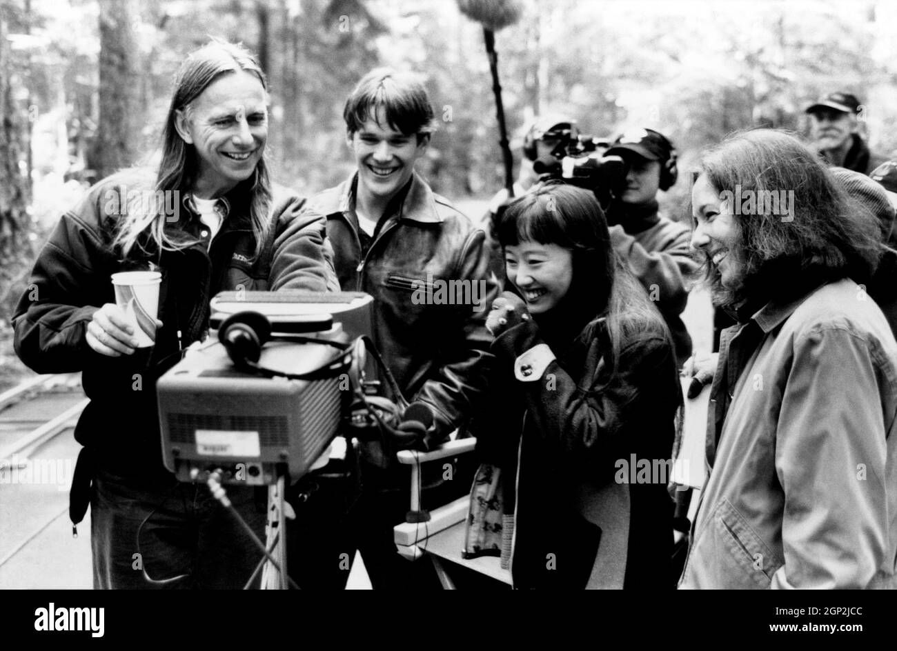 SNOW FALLING ON CEDARS, from left: director Scott Hicks, Ethan Hawke ...