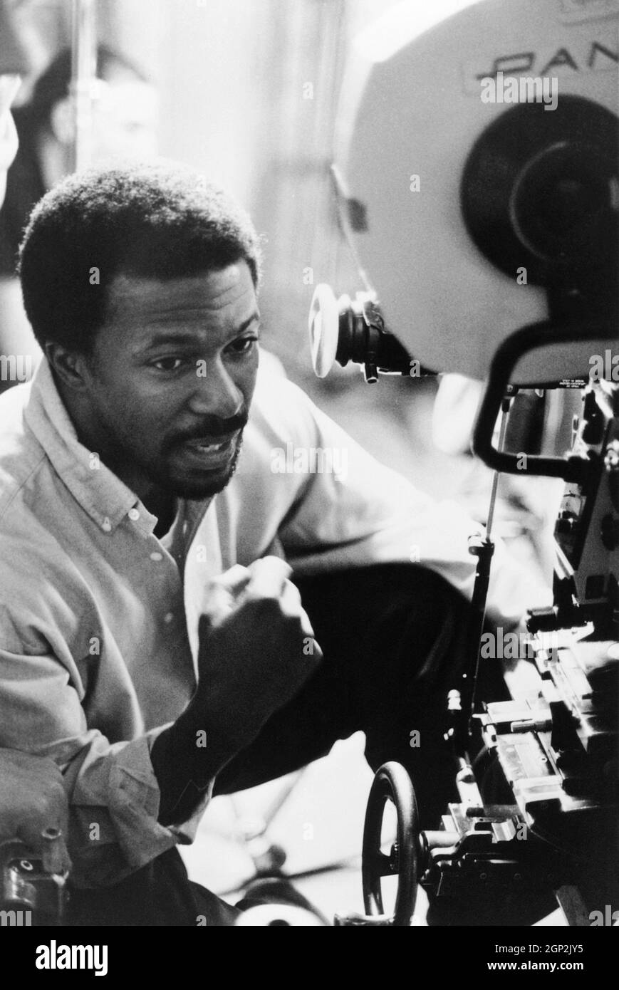 SWING KIDS, director Thomas Carter, on set, 1993. ph: Frank Connor ...