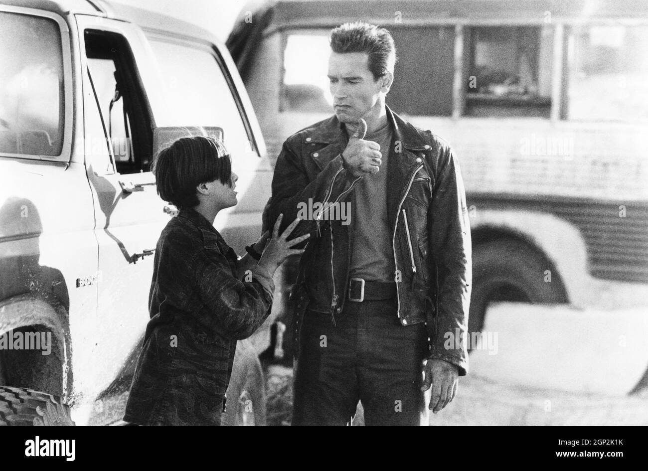 TERMINATOR 2: JUDGMENT DAY, from left: Edward Furlong, Arnold ...