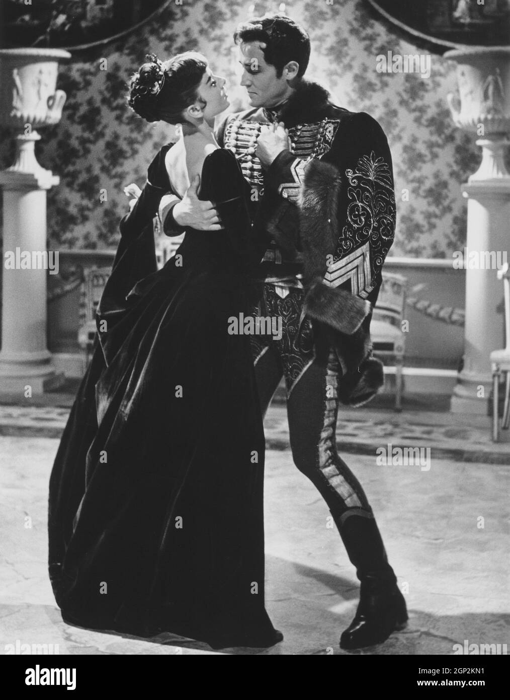 WAR AND PEACE, from left, Audrey Hepburn, Vittorio Gassman, 1956. ph ...