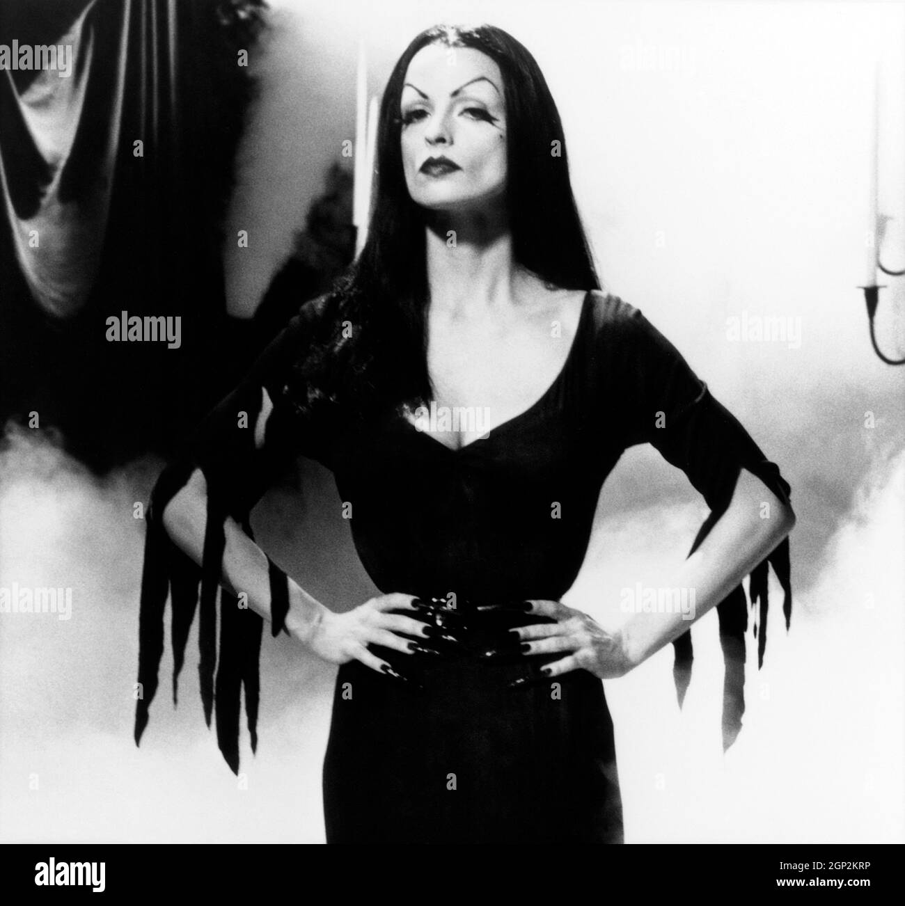 ED WOOD, Lisa Marie as Vampira, 1994. ph: Suzanne Tenner / © Buena ...