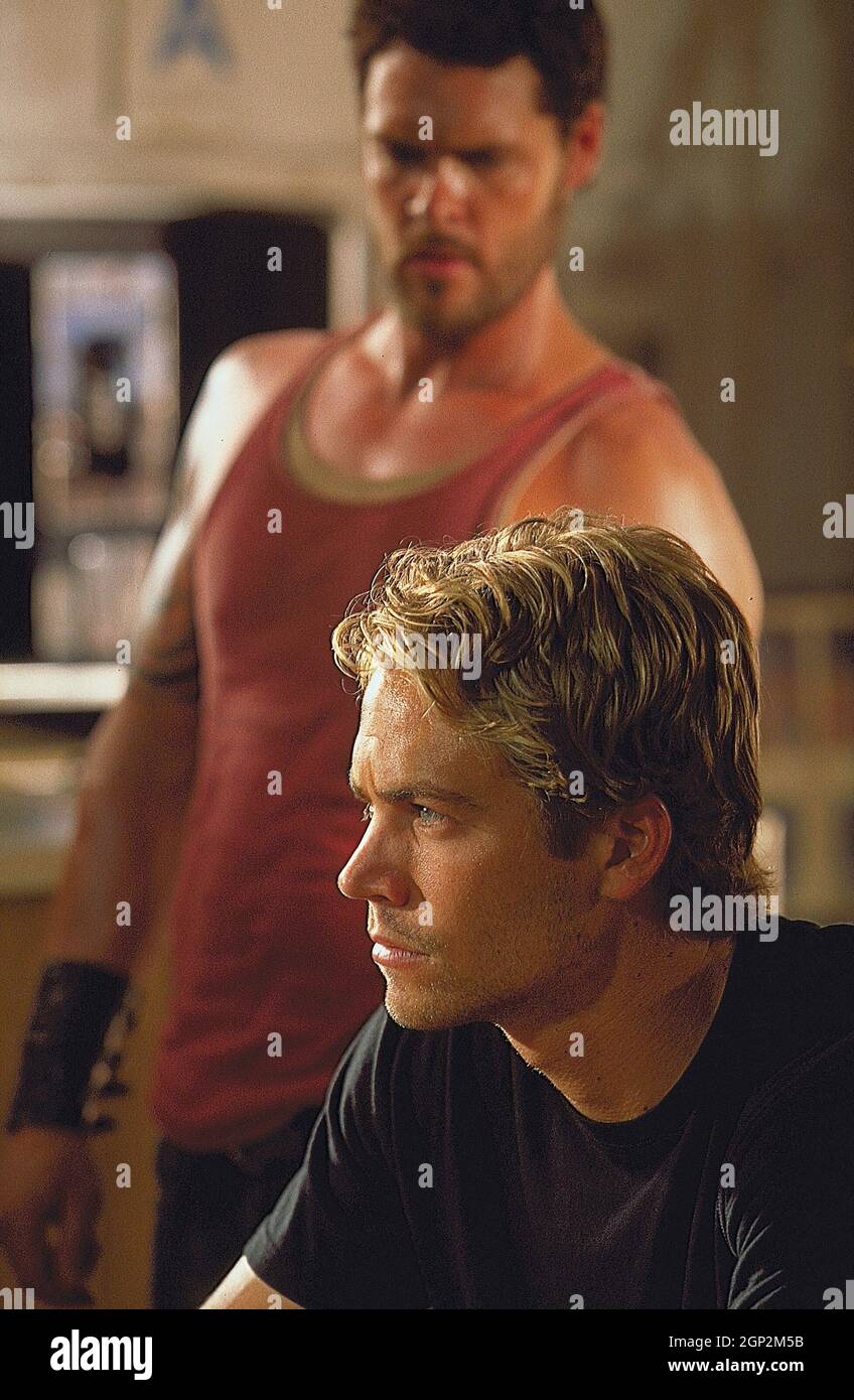 THE FAST AND THE FURIOUS, from foreground, Paul Walker, Matt Shulze ...