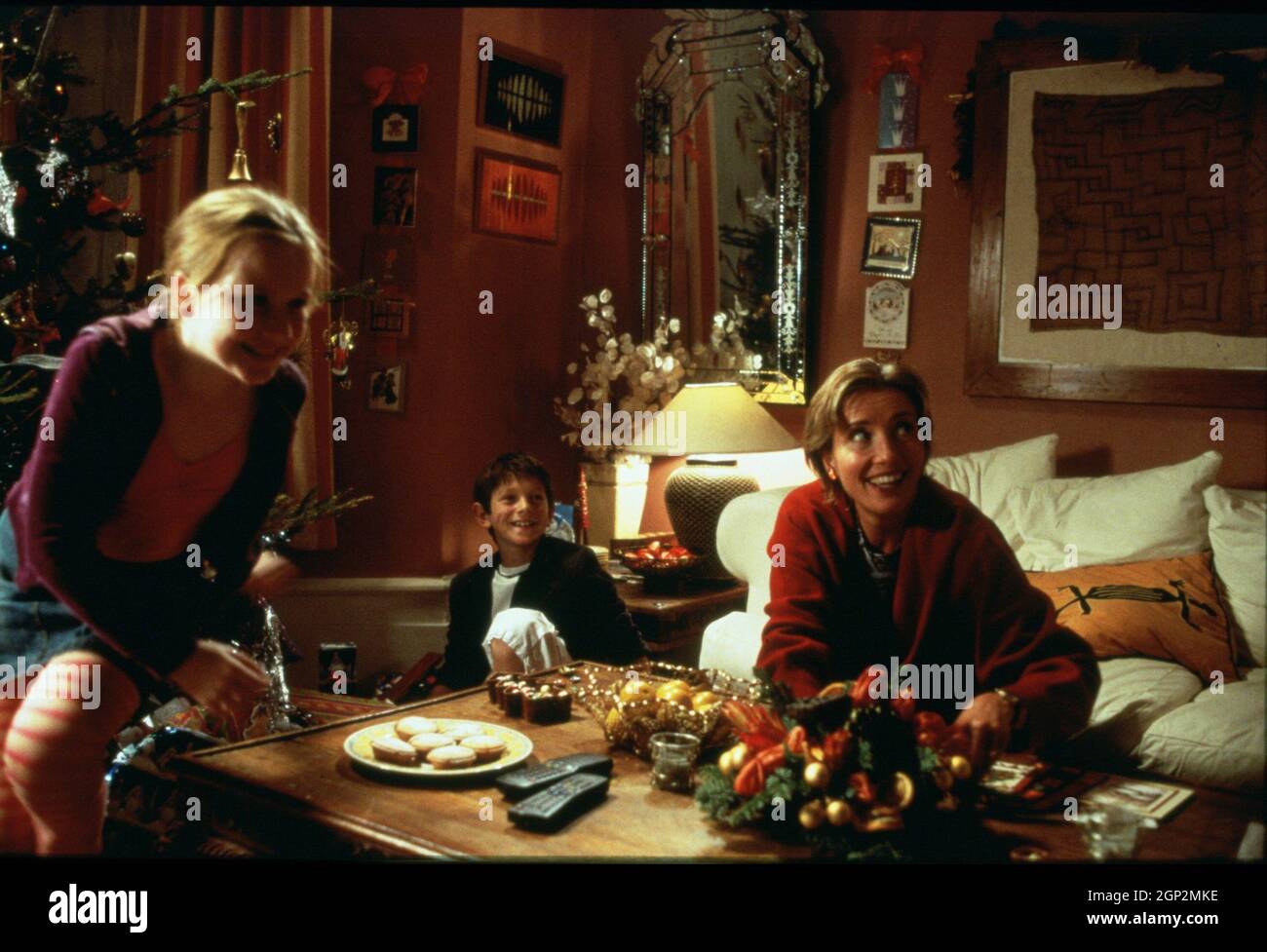 LOVE ACTUALLY, second from left: William Wadham, Emma Thompson, 2003 ...