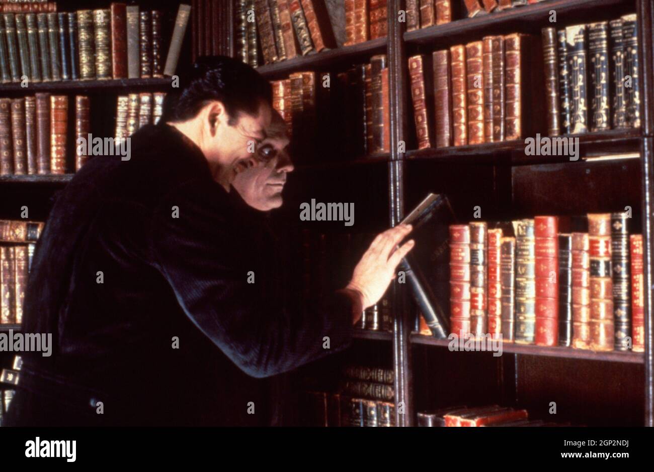 THE ADDAMS FAMILY, from left: Raul Julia, Christopher Lloyd 1991. ph ...