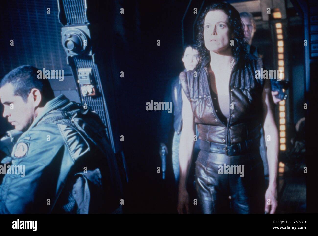 ALIEN: RESURRECTION, from left: Raymond Cruz, Winona Ryder, Sigourney ...