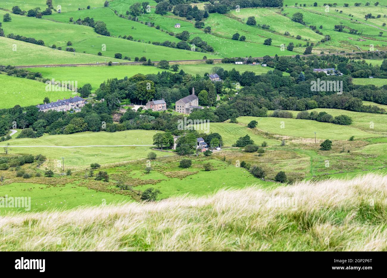 Edale valley views from the Great Ridge, Peak District National Park ...