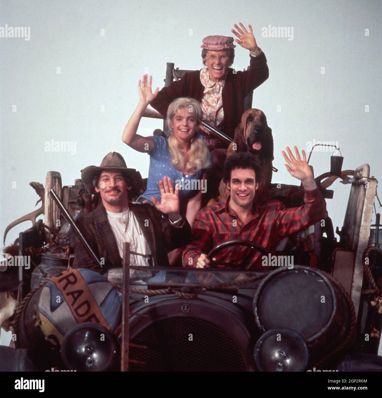 THE BEVERLY HILLBILLIES, Clockwise from lower right: Diedrich Bader ...