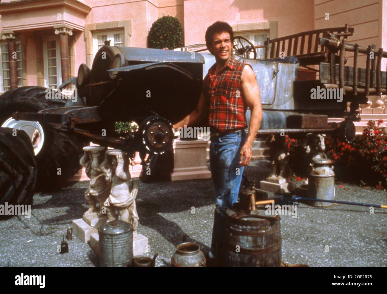 THE BEVERLY HILLBILLIES, Diedrich Bader, 1993. TM & Copyright ©20th ...