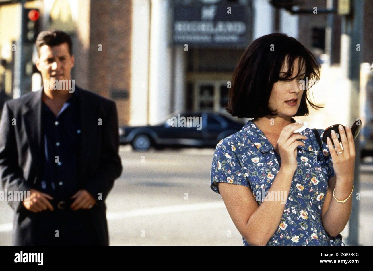 THE BIG SQUEEZE, from left: Peter Dobson, Lara Flynn Boyle, 1996. ph: Wren Maloney /© First Look ...