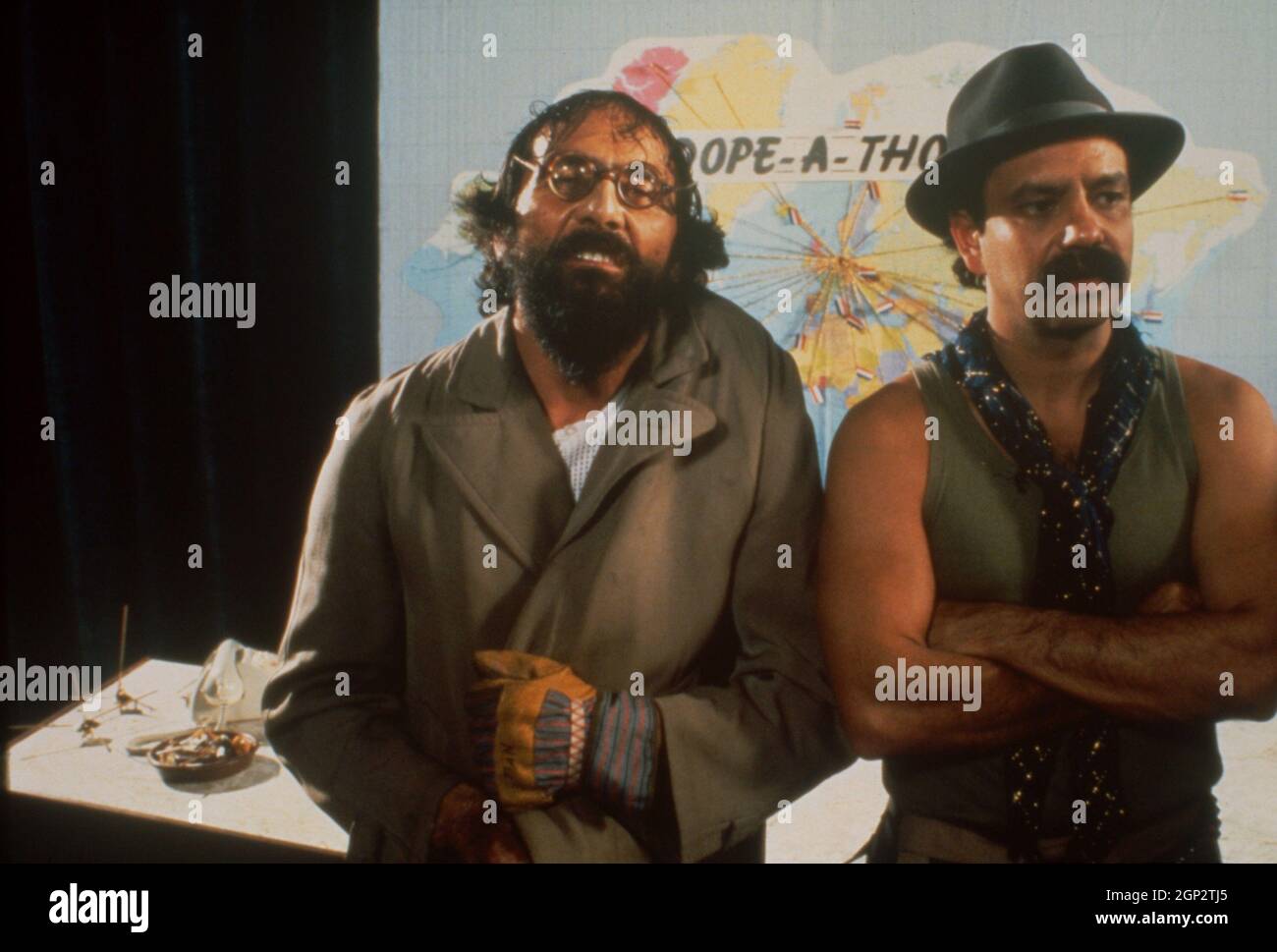 CHEECH AND CHONG STILL SMOKIN' (aka STILL SMOKIN'), from left: Tommy ...