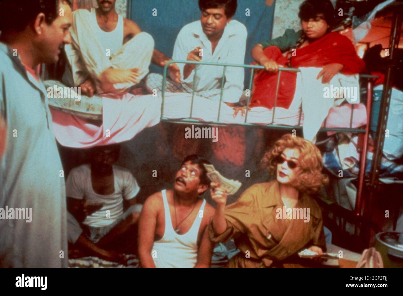 CHUNGKING EXPRESS, (aka CHONG QING SEN LIN), Brigitte Lin (bottom right ...