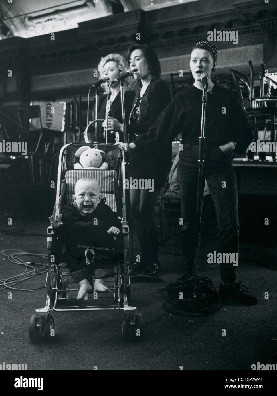 THE COMMITMENTS, from left: Angeline Ball, Maria Doyle, Bronagh ...