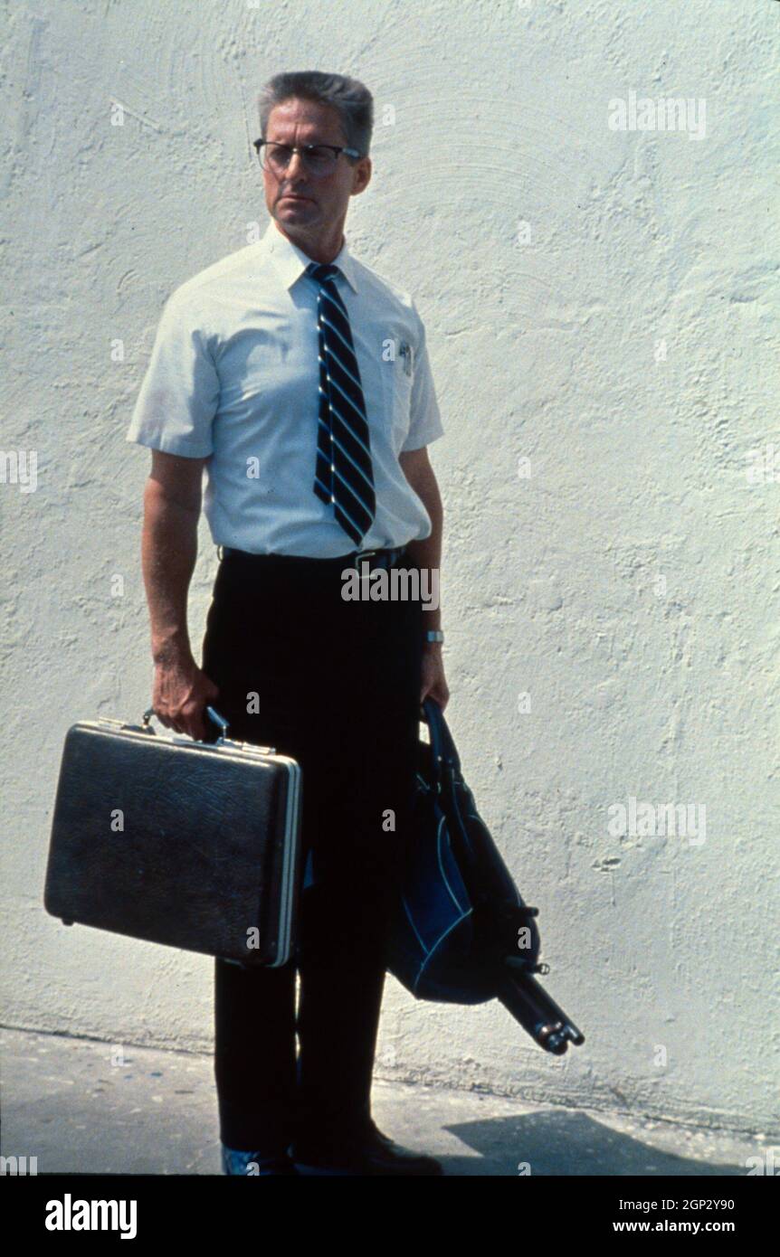 FALLING DOWN, Michael Douglas, 1993. © Warner Brothers / courtesy ...