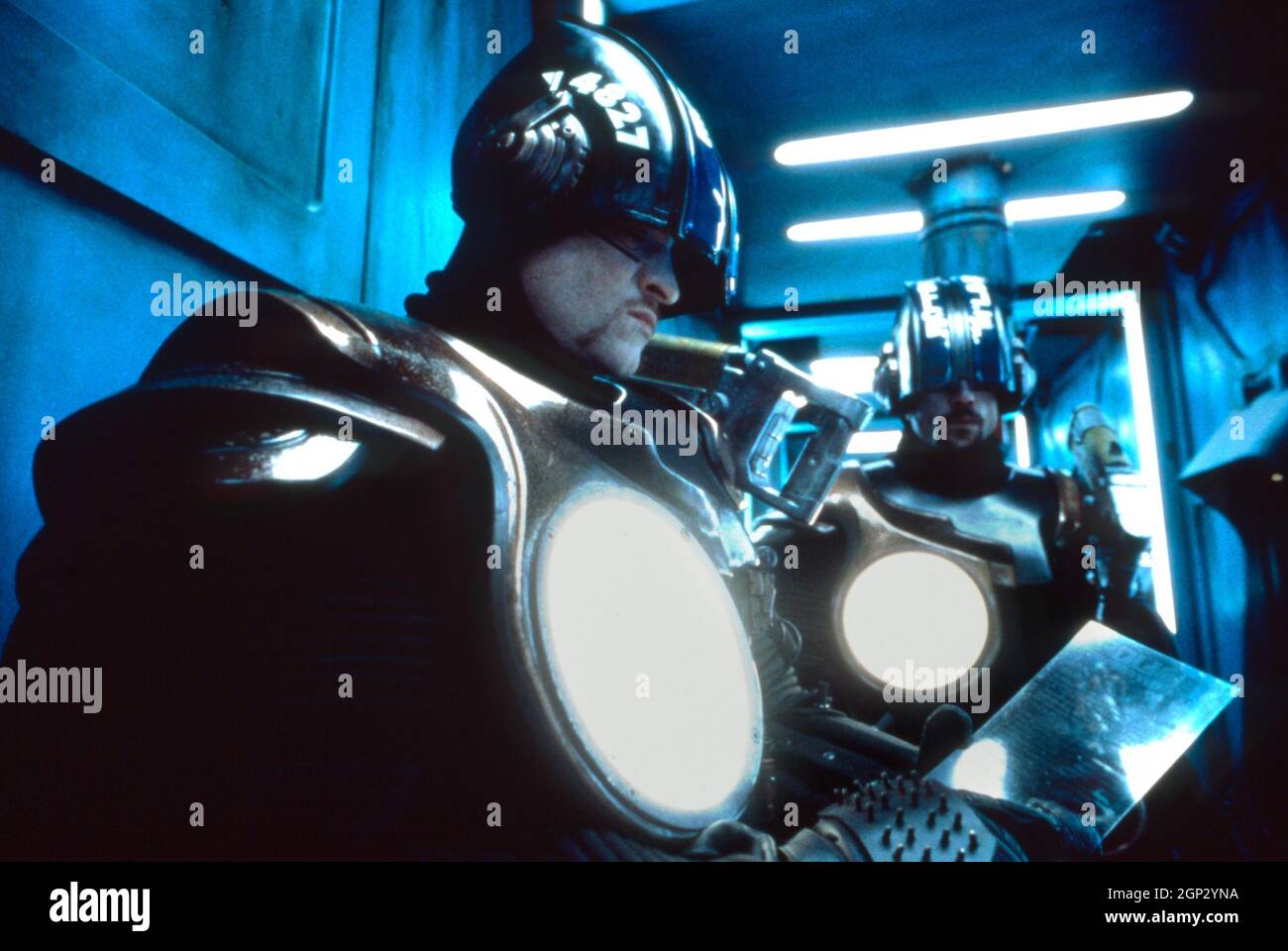 THE FIFTH ELEMENT, 1997. © Columbia Pictures / courtesy Everett ...