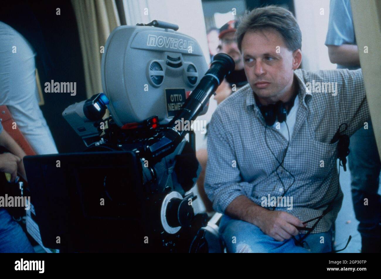 GODS AND MONSTERS, director Bill Condon, on set, 1998. ph: Anne ...