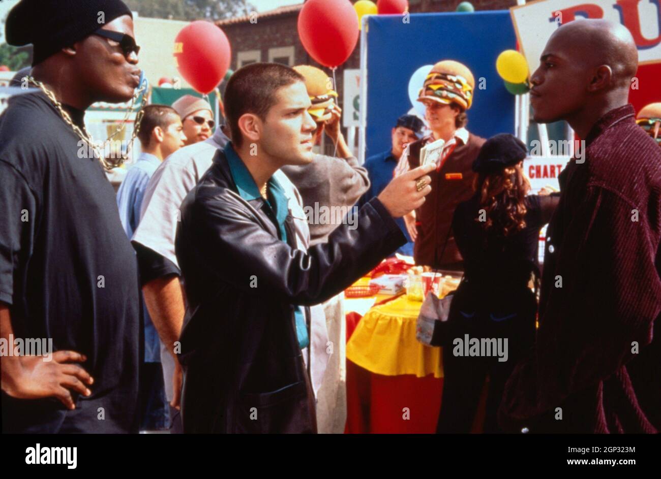 HIGH SCHOOL HIGH, from left: Lexie Bigham, Guillermo Diaz, Mekhi Phifer ...