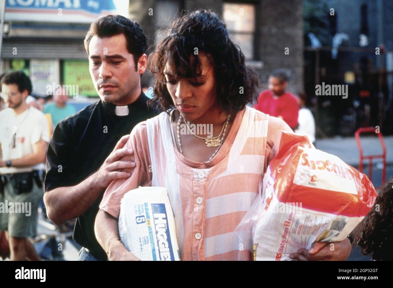 I LIKE IT LIKE THAT, Luna Lauren Velez (right), 1994. ph: © Columbia ...