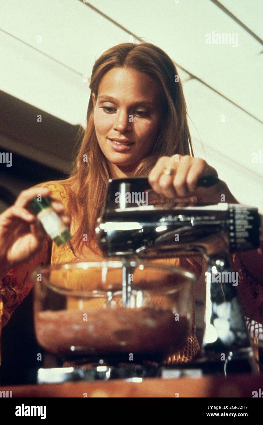 I LOVE YOU, ALICE B. TOKLAS!, Leigh Taylor-Young, 1968. ph: © Warner ...