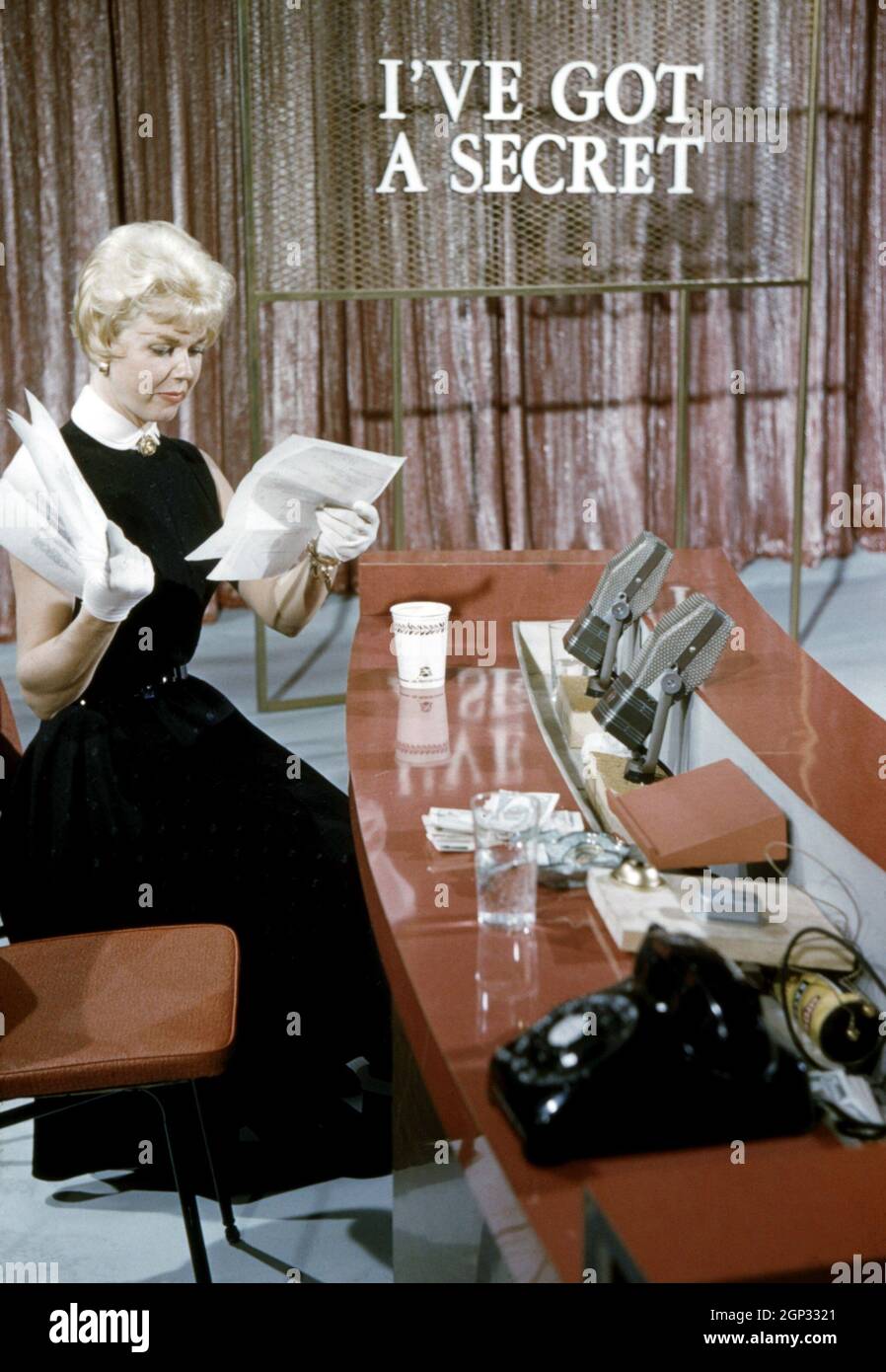 IT HAPPENED TO JANE, Doris Day, on-set, 1959 (photo by Hy Peskin Stock ...