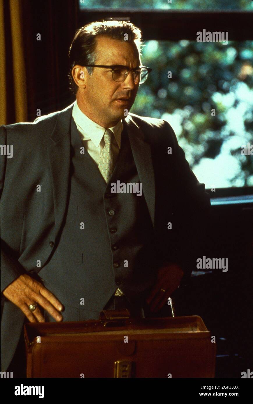 JFK, Kevin Costner, 1991. © Warner Bros./ Courtesy: Everett Collection ...