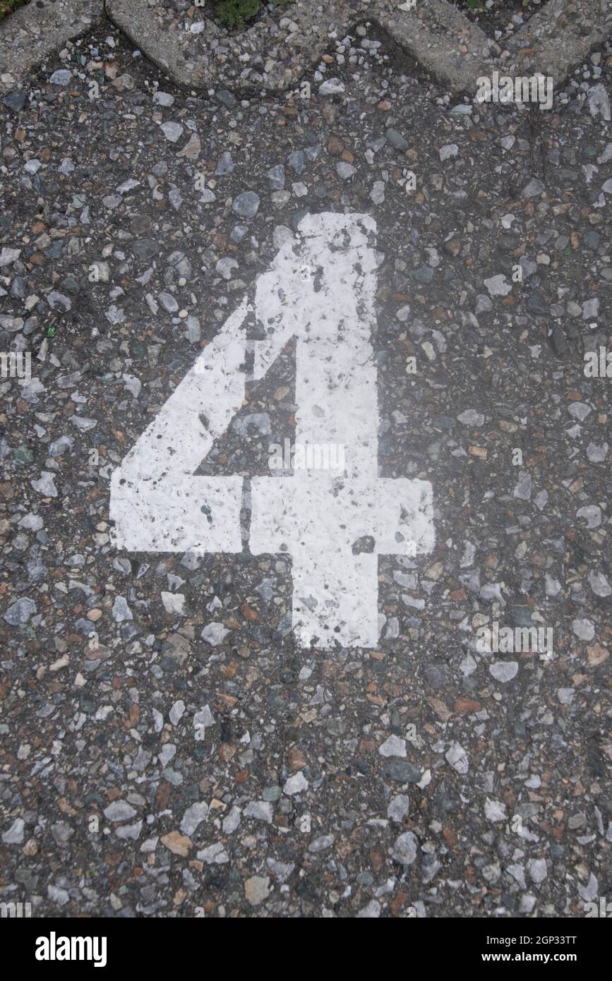 Four fourth number numeric numeral hi-res stock photography and images ...