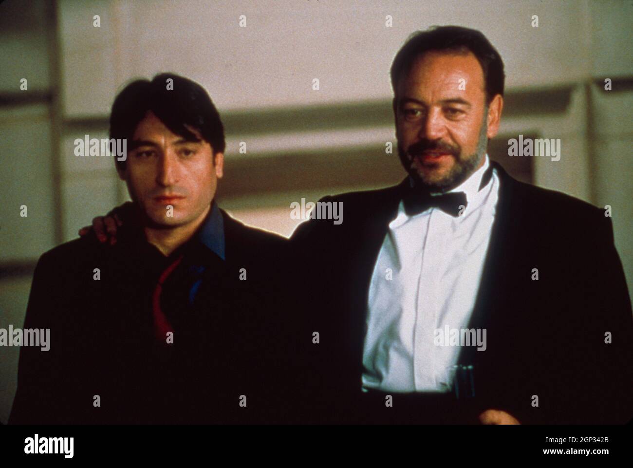 LIVING IT UP, from left: Carmelo Gomez, Tito Valverde, 2000. © Columbia ...