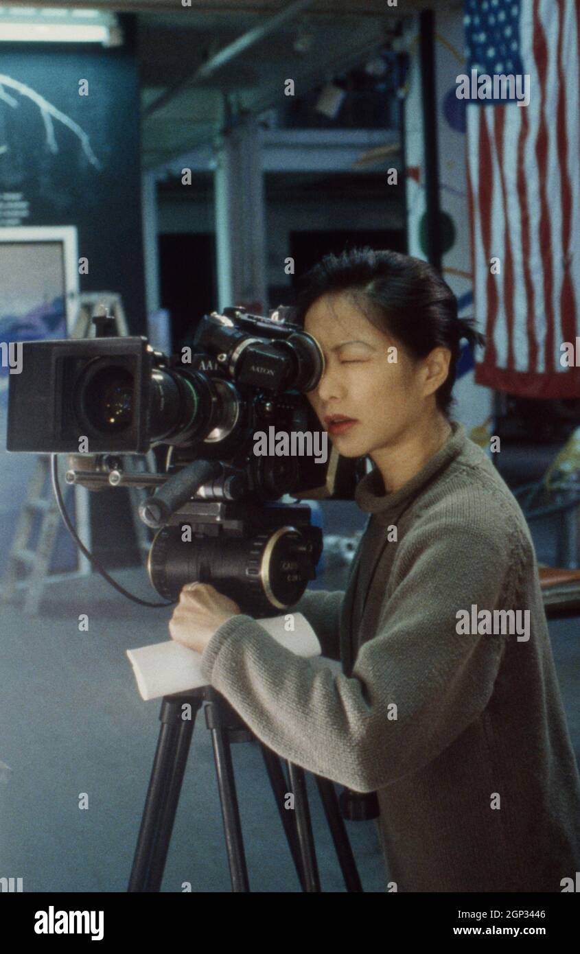 THE LIVING MUSEUM, director Jessica Yu, 1998. ©HBO / Courtesy Everett ...