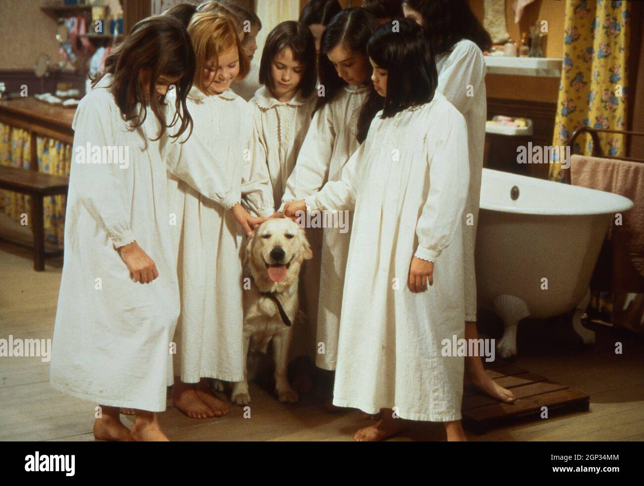 MADELINE, 2nd from left: Hatty Jones, 1998. © Columbia / courtesy ...