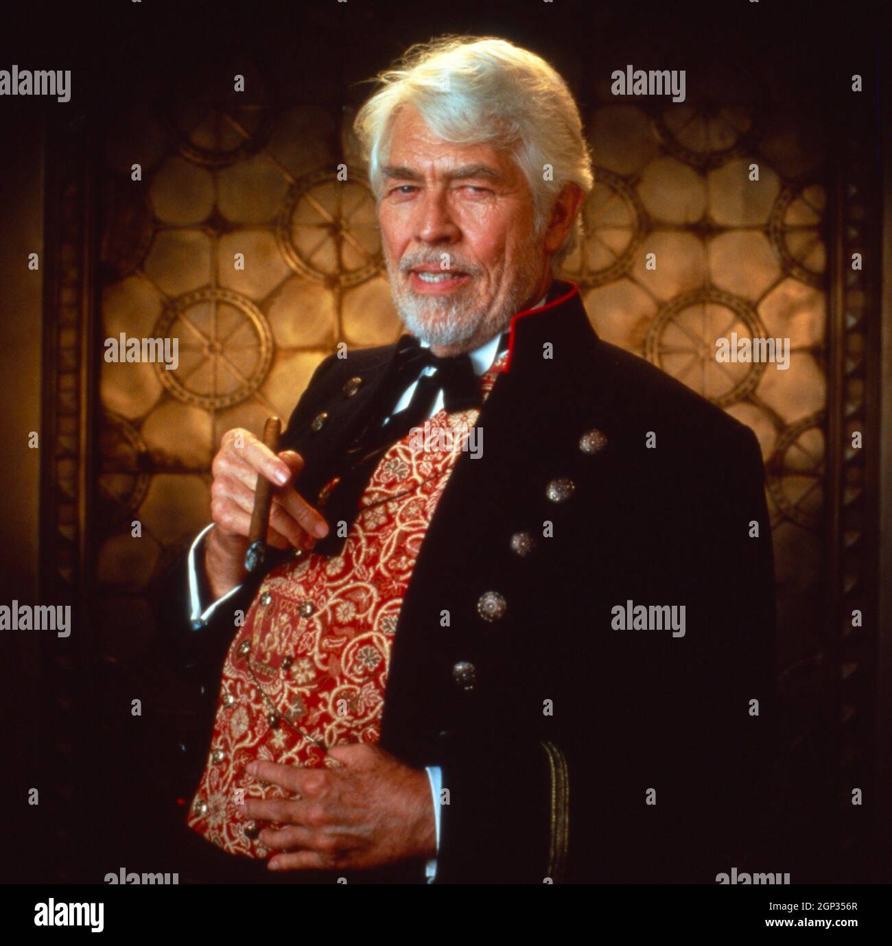MAVERICK, James Coburn, 1994. © Warner Bros. / courtesy Everett ...