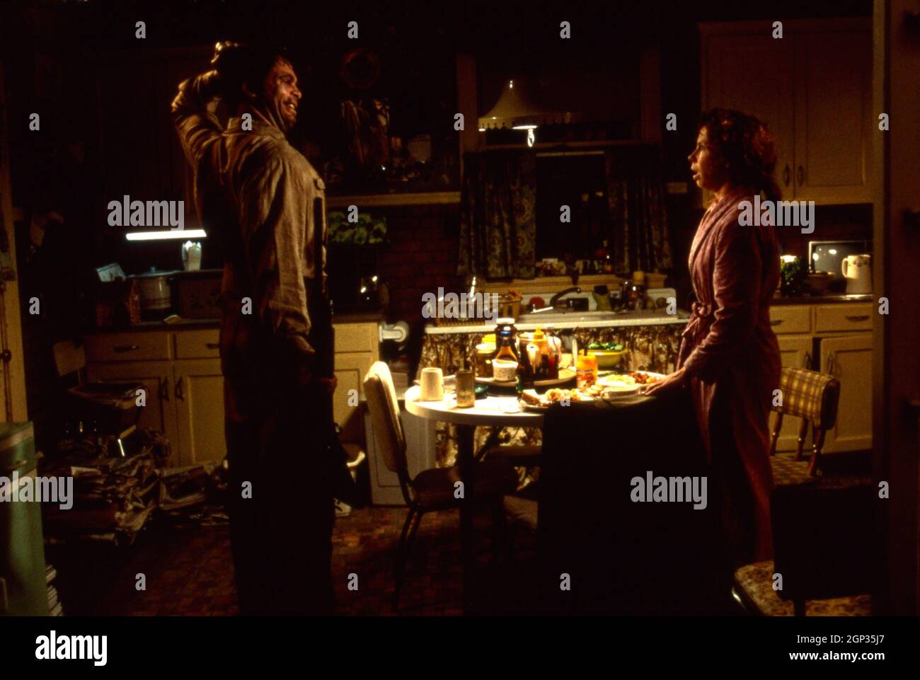 MEN IN BLACK, from left: Vincent D'Onofrio, Siobhan Fallon, 1997 ...