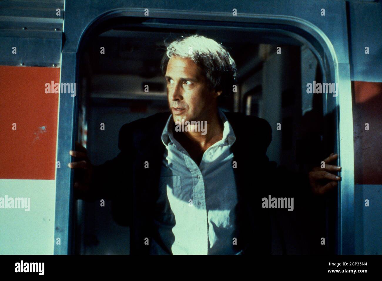 MEMOIRS OF AN INVISIBLE MAN, Chevy Chase, 1992. © Warner Bros ...